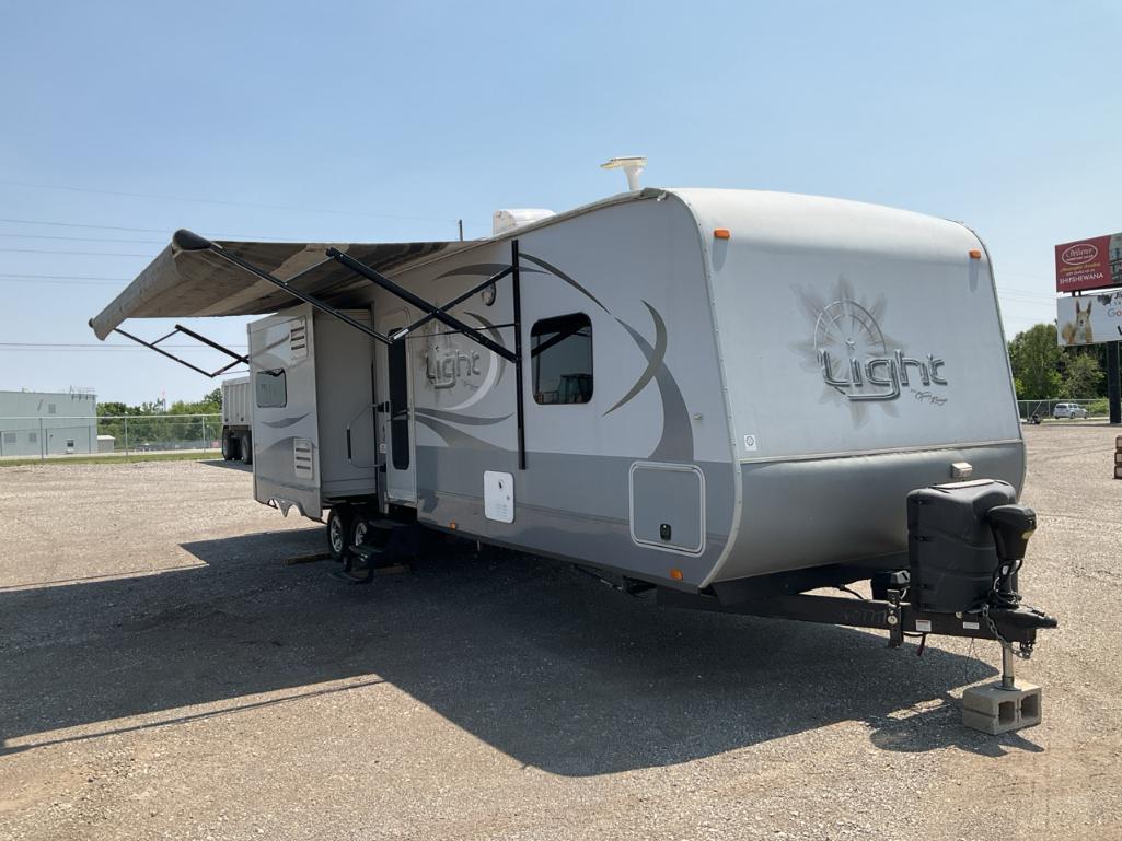 #2251 - 2015 Open Range 308BHS Travel Trailer (#20138992)