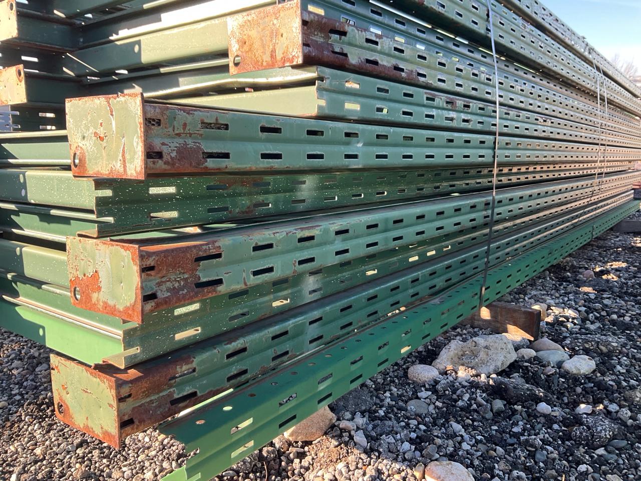 #4712 - (12) Pallet Racking Uprights (#22218440)
