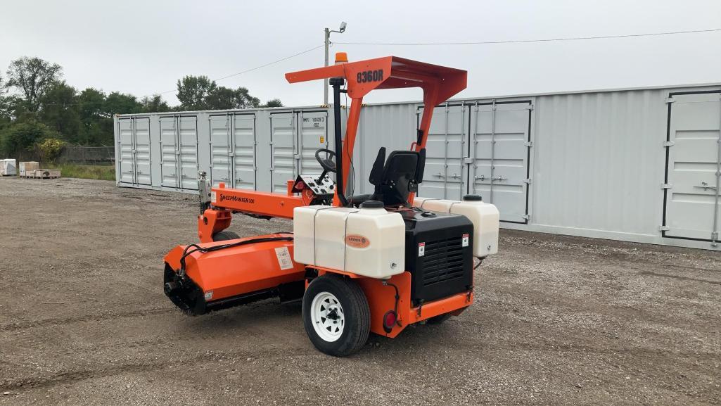 #1665 - 2015 Laymor Sweep Master 300 Parking Lot Sweeper (#21227078)