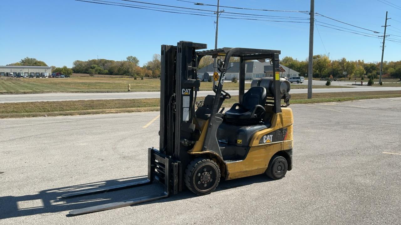 #220 - CAT C5000 Forklift (#21897124)