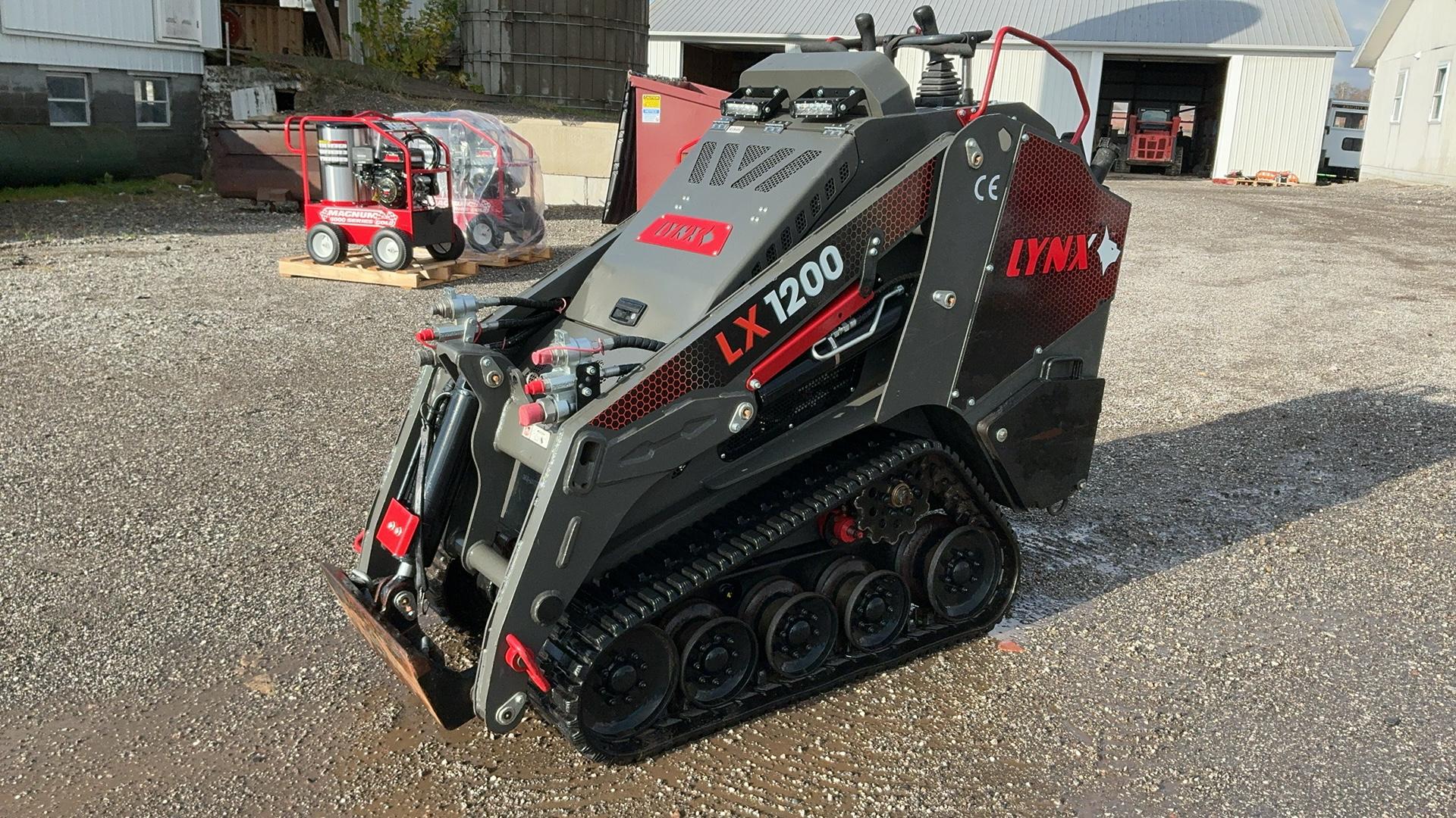 #1050 - 2024 Lynx LX 1200 Mini Skid Steer Loader (#22065623)