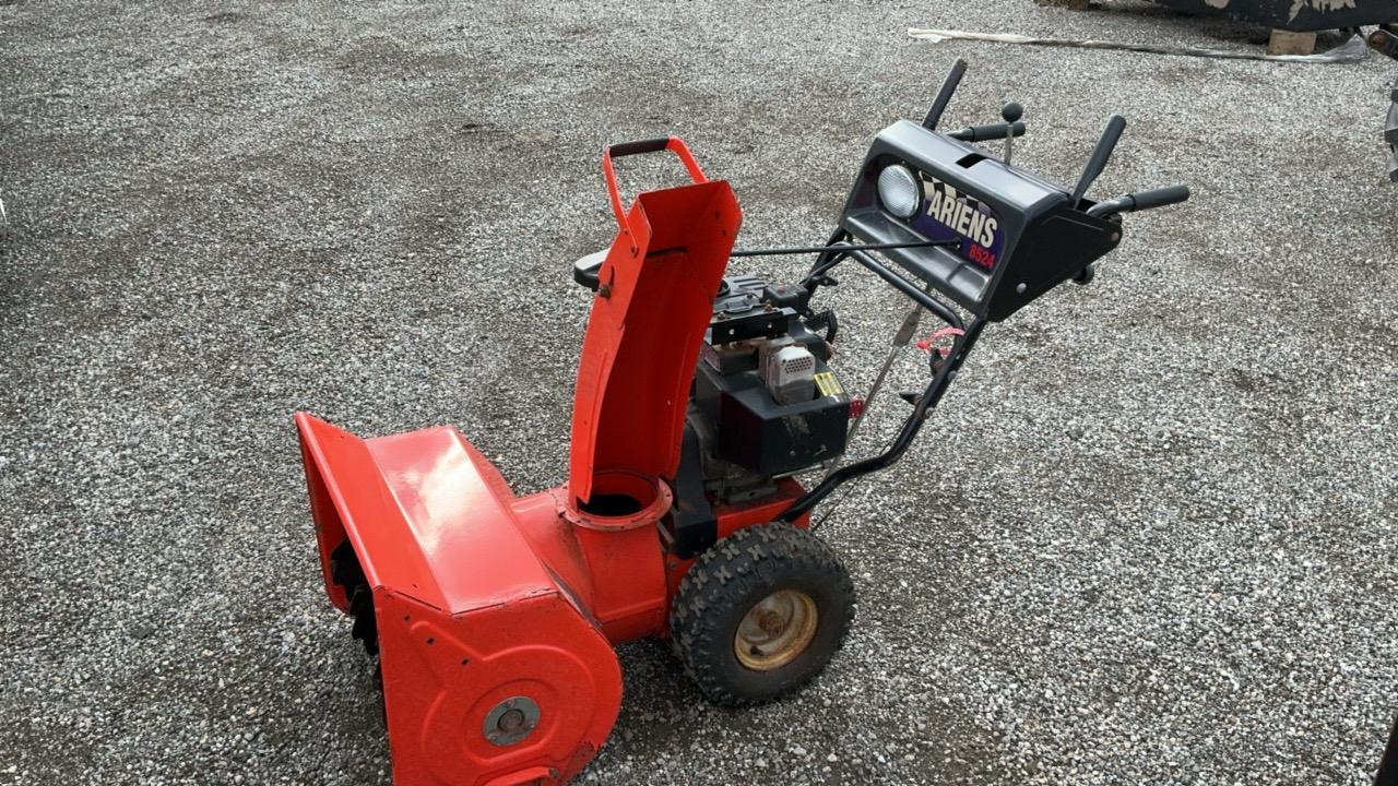 #4839 - Ariens 8524 Snowblower, 24-Inch Clearing Width, 2-Stage ...